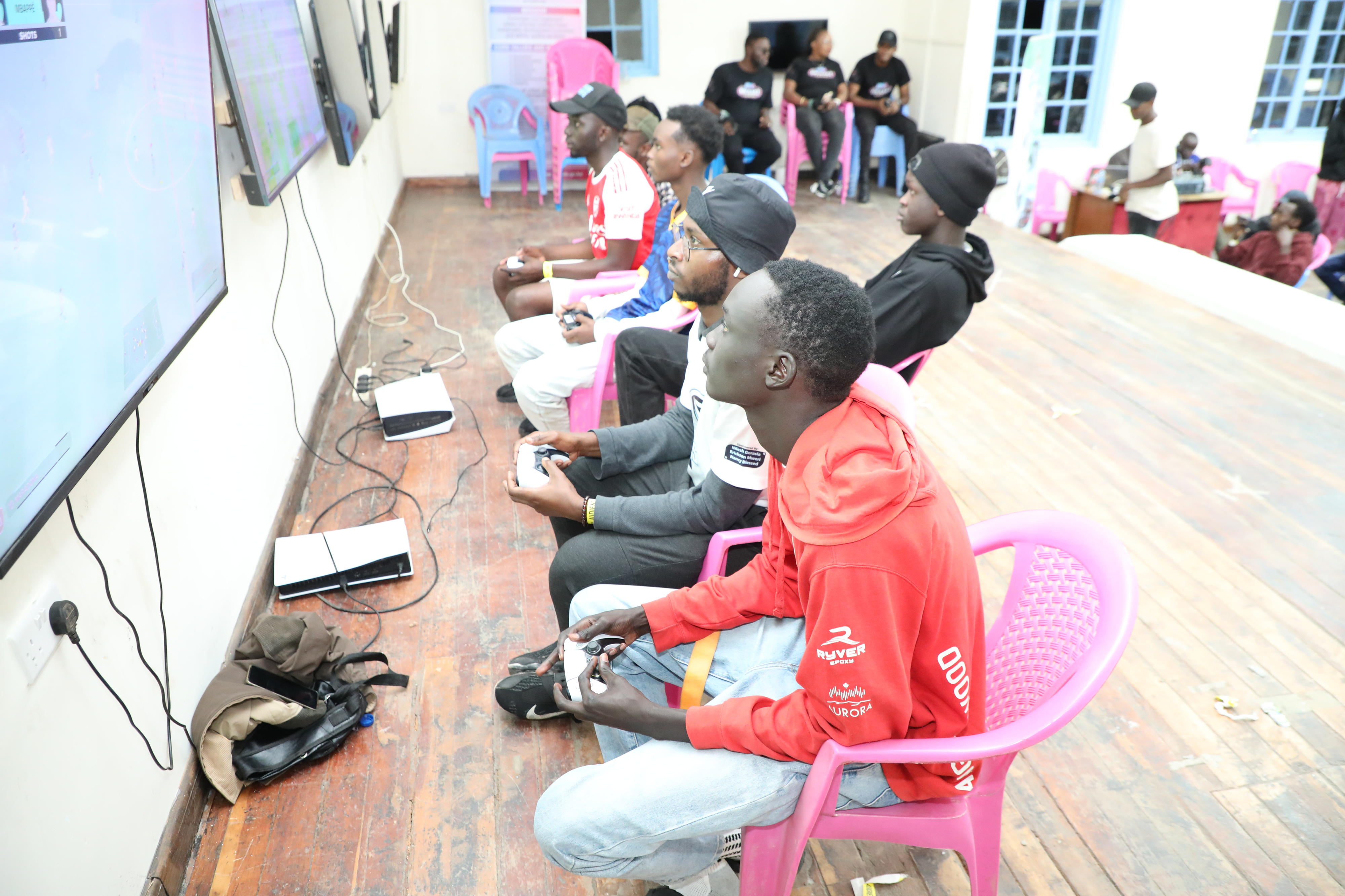 E-Sports Kenya, Nakuru Edition draws dozens of gamers competing for ...